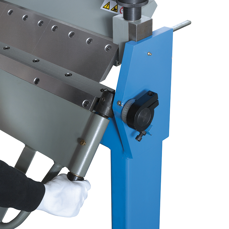 MANUAL BENDING MACHINE - P008/102 | Sheet metal processing | Sheet ...